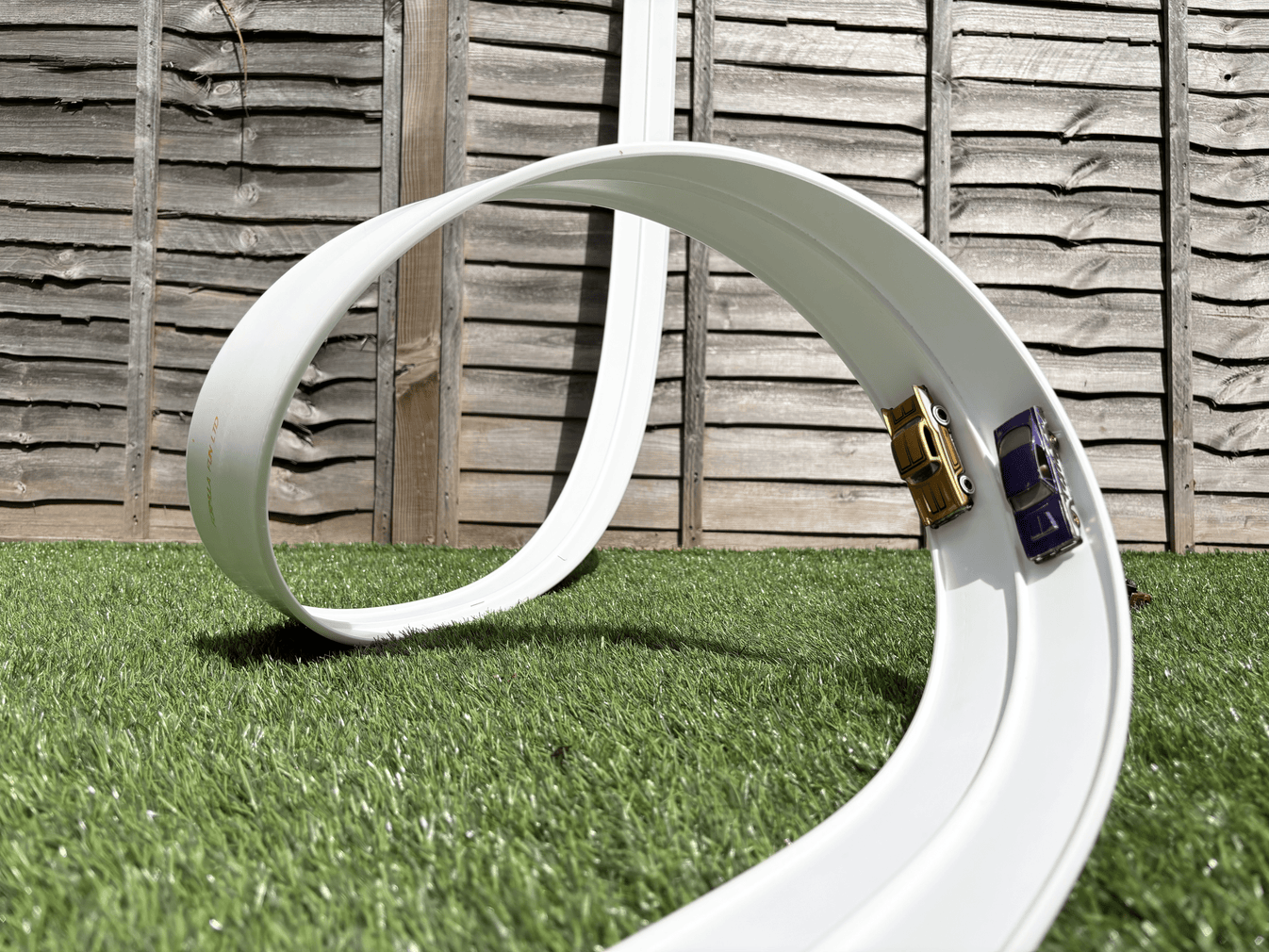 4.5m Race track – Mulmania Ltd